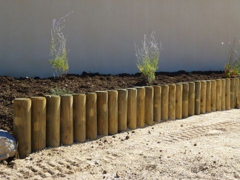Piquets, poteaux et rondins en bois proposés par VertSide à Carpentras